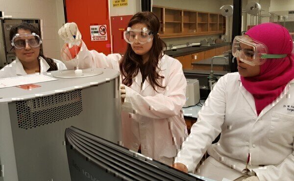 Benchtop Spectrometer Helps to Teach Students the Practical use of NMR ...