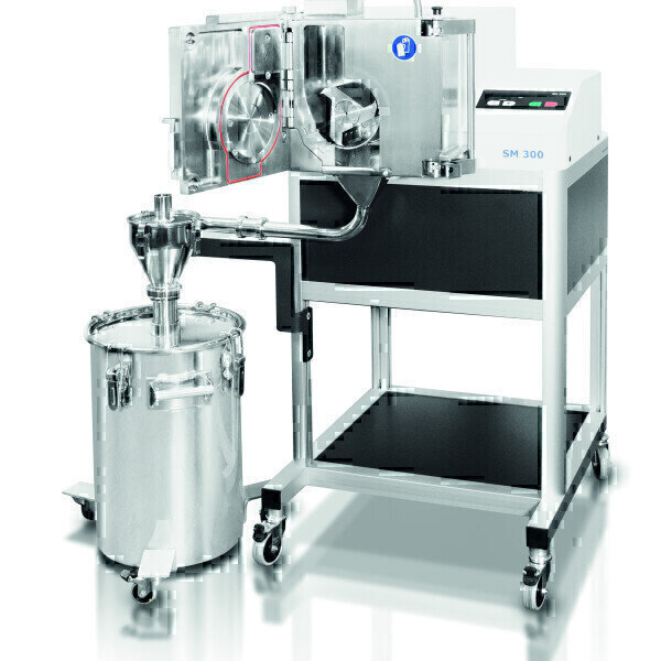 Stainless steel cutting mill for cannabis and hemp size reduction ...