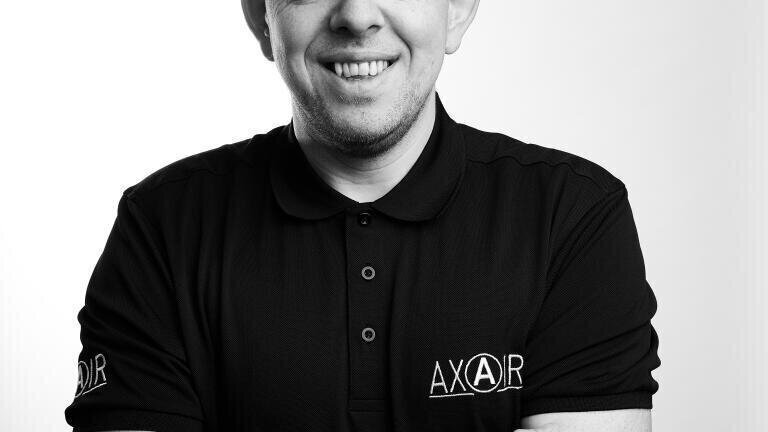 Professional Pool Player is new Head of Axair Fans OEM Team Labmate Online